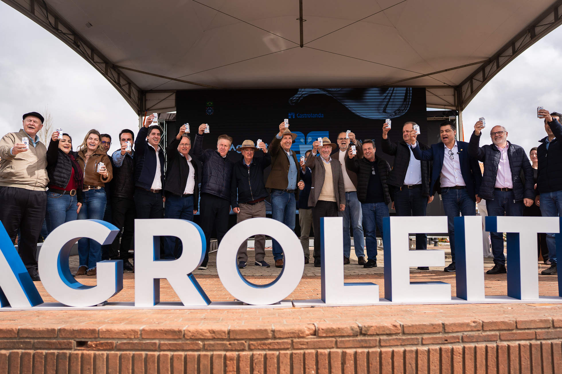 Agroleite é aberta como elo entre tradição e futuro da pecuária ...